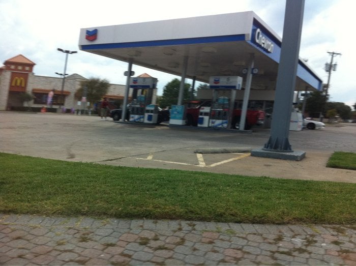 CHEVRON - 1 Richardson Hts Ctr, Richardson, Texas - Gas Stations ...