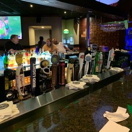 BENNIGAN’S - Updated July 2025 - 154 Photos & 174 Reviews - 495 Airport ...