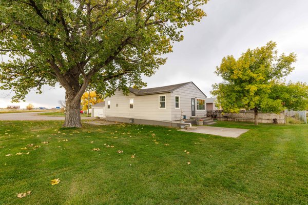 NANCY ANDERSON - DASCOULIAS REALTY GROUP - Updated October 2025 - 117 ...