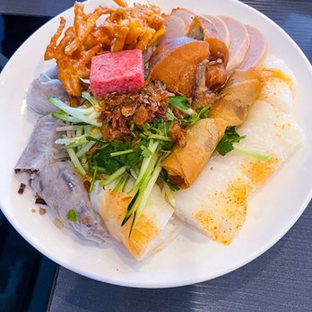 TAY HO - Updated July 2024 - 2173 Photos & 828 Reviews - 2047 El Camino ...