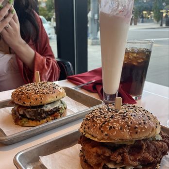 GORDON RAMSAY BURGER - Updated March 2025 - 287 Photos & 175 Reviews ...