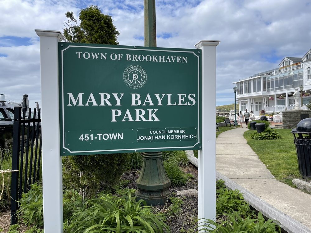 MARY BAYLES PARK - Updated January 2026 - 20 E Broadway, Port Jefferson ...