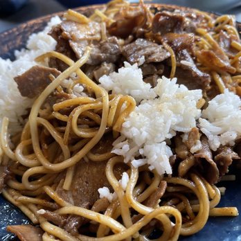 HUHOT MONGOLIAN GRILL - Updated August 2024 - 103 Photos & 129 Reviews ...