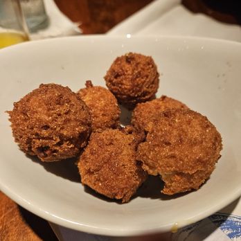 AMEN STREET FISH & RAW BAR - 1416 Photos & 1331 Reviews - 205 East Bay ...