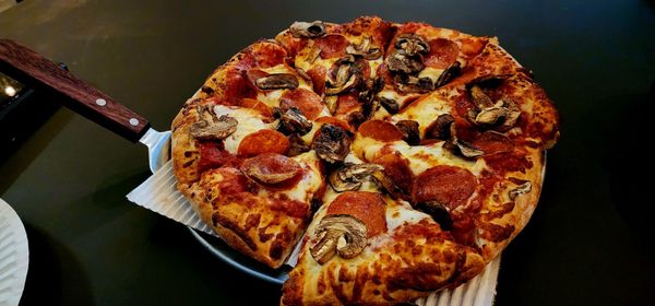 REDWOOD PIZZA AND WINGS - DUARTE - 91 Photos & 135 Reviews - 2229 ...