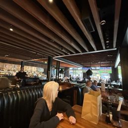 JOEY U-VILLAGE - Updated December 2025 - 1358 Photos & 1354 Reviews ...