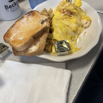 BECKY’S DINER - Updated March 2025 - 1399 Photos & 1495 Reviews - 390 ...