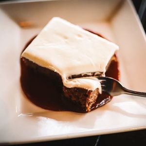 POUNDS - Updated October 2025 - 136 Photos & 145 Reviews - 6 Broadway N ...