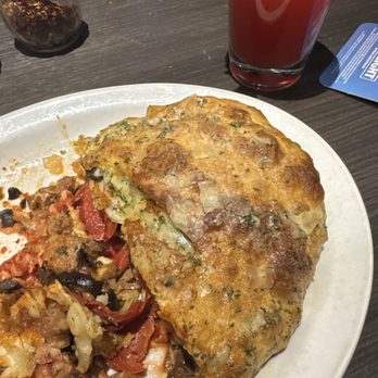 FIELDHOUSE PIZZA & PUB - Updated August 2025 - 65 Photos & 151 Reviews ...