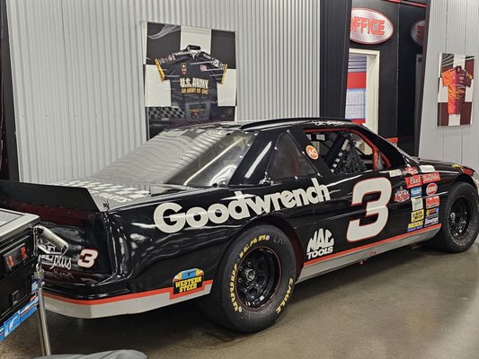 NEED 2 SPEED - Updated July 2024 - 254 Photos & 180 Reviews - 6895-B ...