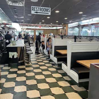 EC DINER - Updated December 2025 - 587 Photos & 337 Reviews - 10055 ...