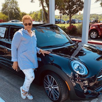 HENDRICK MINI - Updated October 2025 - 49 Photos & 77 Reviews - 7036 E ...