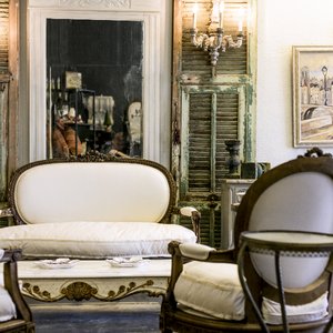 BACK ROW HOME - Updated December 2025 - 16 Photos & 12 Reviews - 8570 ...