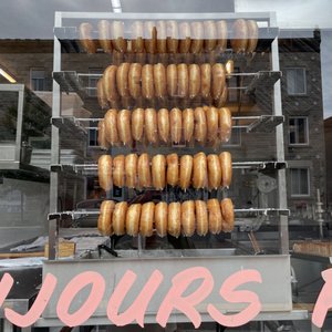 BERNIE BEIGNE - 65 Photos & 24 Reviews - 23 Rue Bernard O, Montréal ...