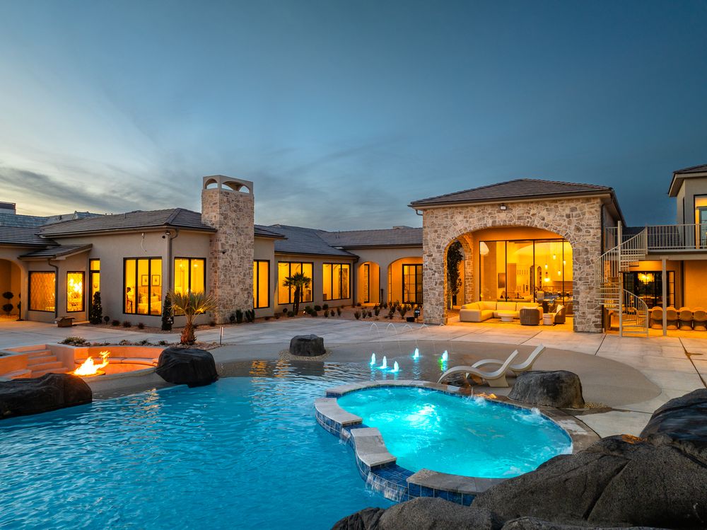 SONIQ WINDOWS AND DOORS - Updated December 2025 - Request a Quote ...