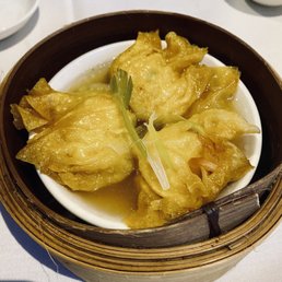 SHARK FIN INN - Updated December 2025 - 75 Photos & 29 Reviews - 50 ...