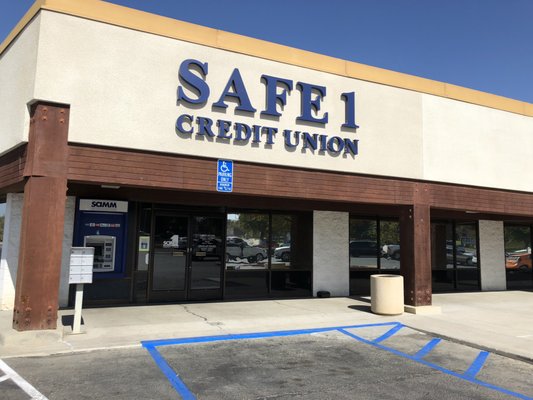 SAFE 1 CREDIT UNION - Updated December 2025 - 25 Photos - 1092 W Kern ...