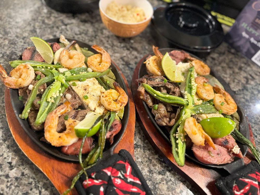 SALUD BAR & KITCHEN - Updated December 2025 - 54 Photos & 49 Reviews ...