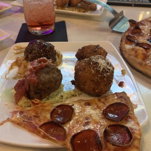 VICE - 187 Photos & 147 Reviews - American (New) - 500 Pearl St ...