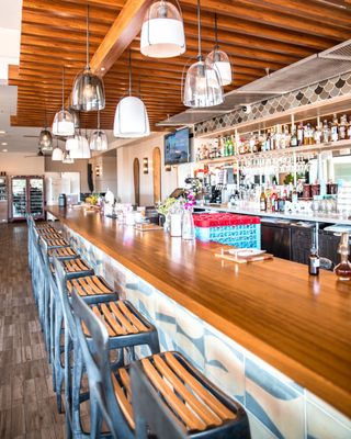 DECK. - 2495 Photos & 1173 Reviews - 150 Kapahulu Ave, Honolulu, HI - Yelp