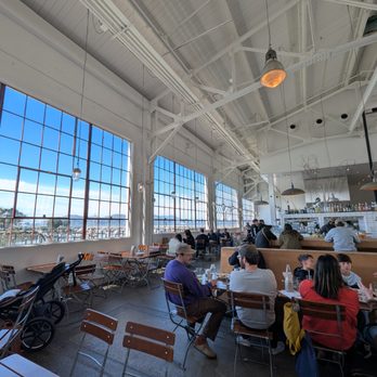 RADHAUS - Updated June 2025 - 1405 Photos & 818 Reviews - 2 Marina Blvd ...