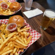 COMO TAP - 44 Photos & 16 Reviews - Dive Bars - 2124 Como Ave SE ...