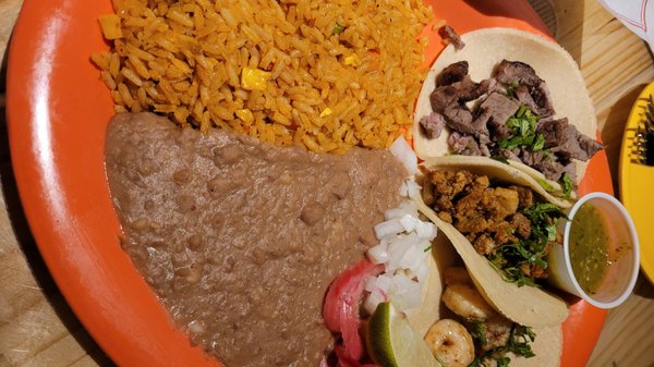 OJOS LOCOS SPORTS CANTINA - Updated October 2025 - 140 Photos & 233 ...