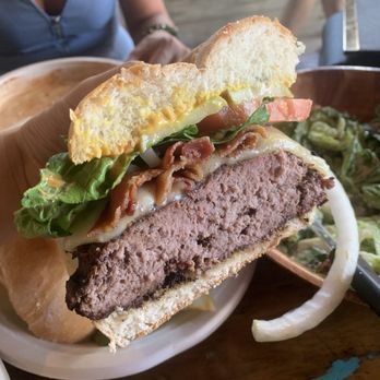 LE TUB - Updated October 2024 - 1910 Photos & 1898 Reviews - 1100 N ...