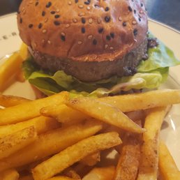 THE CAPITAL BURGER - Updated May 2025 - 1440 Photos & 1048 Reviews ...