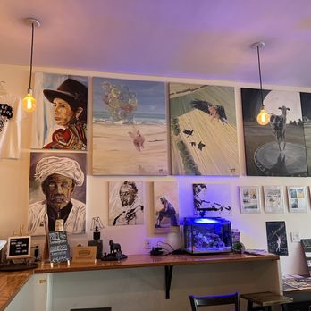 TREE LOUNGE COFFEE - Updated October 2024 - 138 Photos & 80 Reviews ...