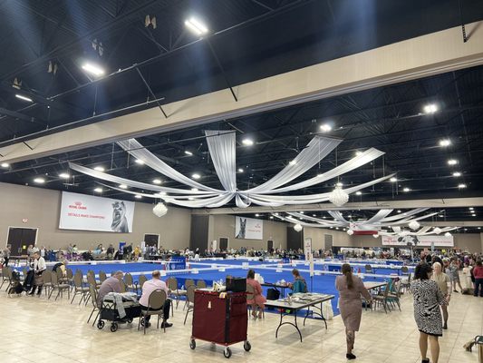 ROBERTS CENTRE - Updated July 2025 - 10 Photos - 123 Gano Rd ...