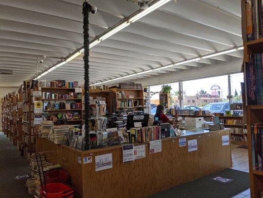 COAS BOOKS - Updated December 2025 - 12 Photos - 1101 S Solano Dr, Las ...