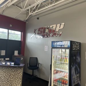 CRUNCH FITNESS - PERIMETER - Updated September 2025 - 52 Photos & 82 ...