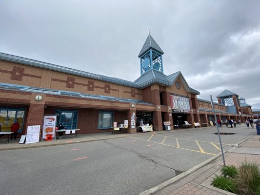 FIRST MARKHAM PLACE - 195 Photos & 86 Reviews - 3255 Highway 7 E ...