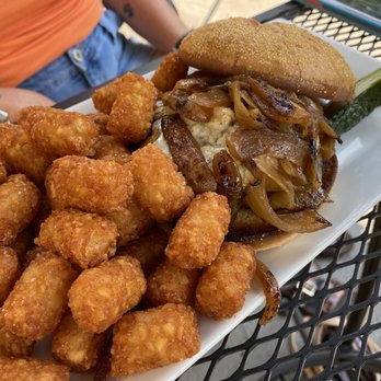 RAILSIDE TAVERN - Updated December 2025 - 136 Photos & 127 Reviews ...