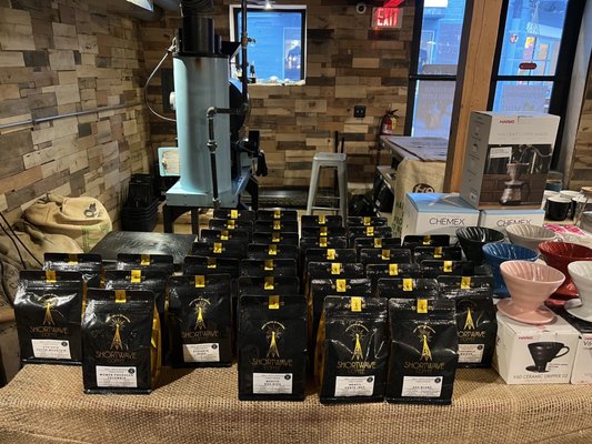 SHORTWAVE COFFEE - Updated August 2025 - 75 Photos & 99 Reviews - 915 ...