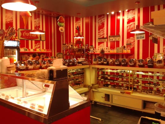 SUGARLAND CANDY & ICE CREAM - Updated June 2025 - 26 Photos & 45 ...