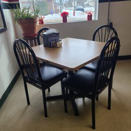 KIDS KORNER PIZZA - Updated July 2025 - 52 Photos & 19 Reviews - 400 S ...