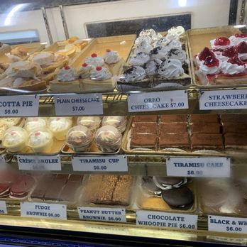 MIKE’S PASTRY - Updated May 2024 - 7620 Photos & 8896 Reviews - 300 ...