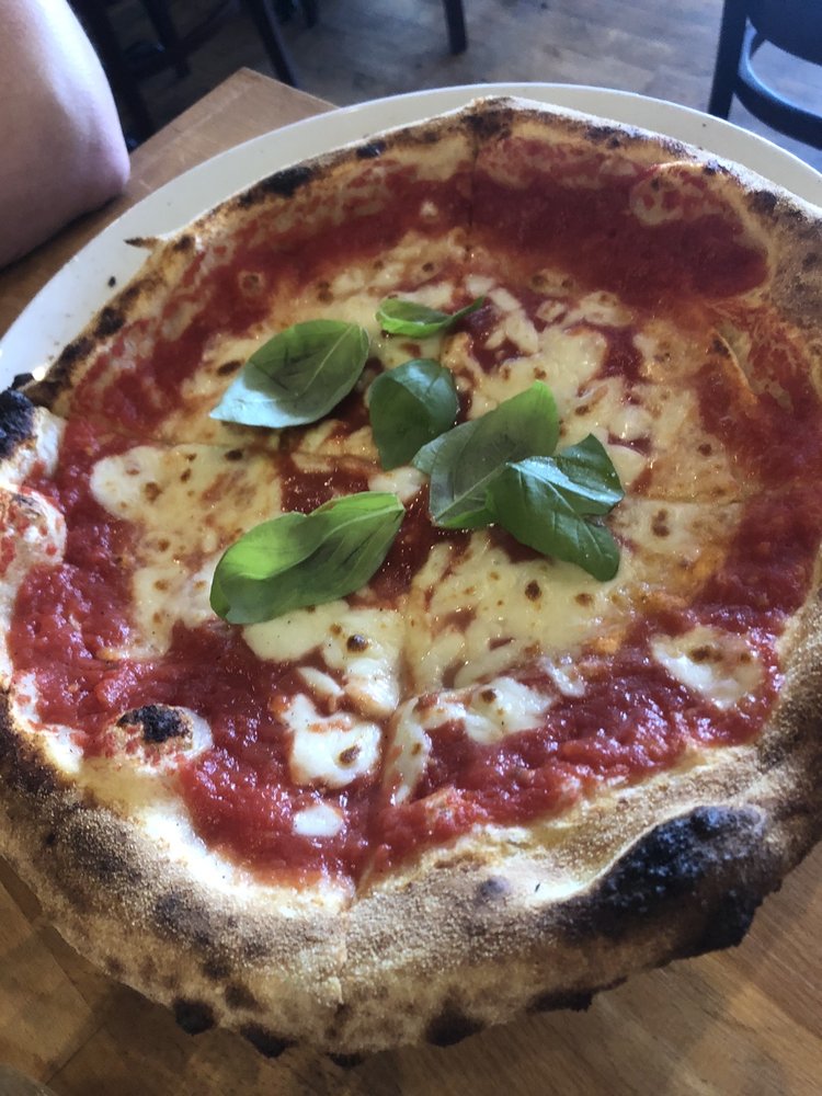 REGINA PIZZERIA - Updated November 2025 - 7681 Boulevard Taschereau ...