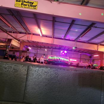 ROLLERAMA-WEST - Updated December 2025 - 57 Photos & 48 Reviews - 7850 ...