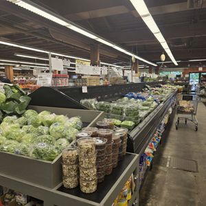 SWEETBERRY FRESH MARKET - Updated June 2025 - 50 Photos & 94 Reviews ...
