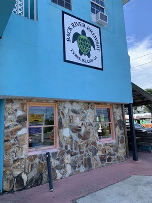 BACK RIVER BREWERY - 30 Photos & 17 Reviews - 402 1st St Upper, Tybee ...