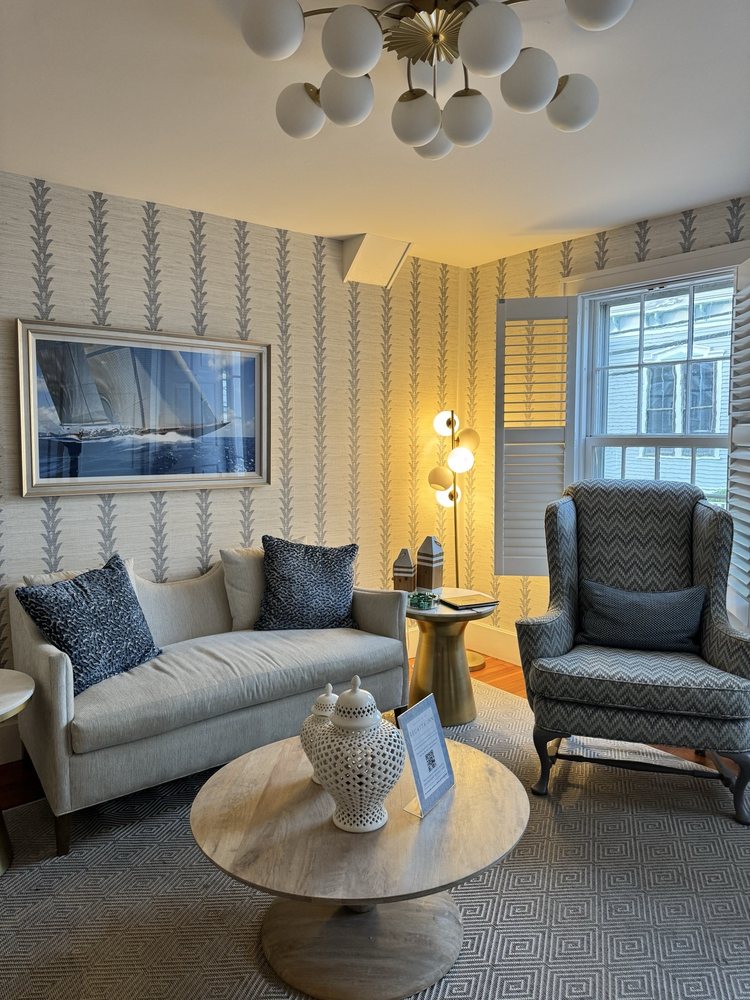 REGATTA INN - Updated June 2026 - 58 Photos & 25 Reviews - 78 Centre St ...