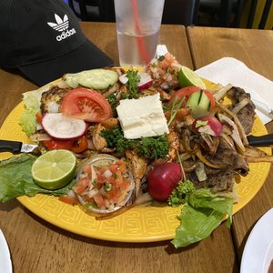 METAPAN RESTAURANT - 110 Photos & 163 Reviews - 14043 Sherman Way, Van ...