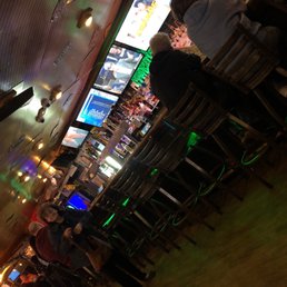 SAM THE CLAM’S PUB & GRUB - Updated October 2025 - 156 Photos & 159 ...