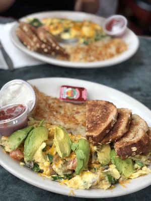 COSTA’S RESTAURANT - 141 Photos & 342 Reviews - Greek - 4559 University ...