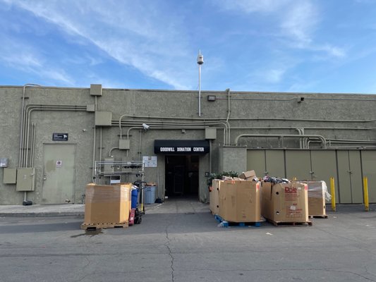 GOODWILL OF ORANGE COUNTY - Updated January 2026 - 24 Photos & 56 ...