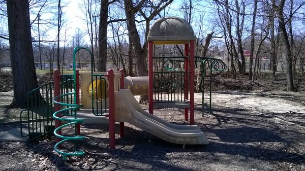 ELLIS PARK - Updated January 2026 - 24 Photos - 600 E Main St, Danville ...