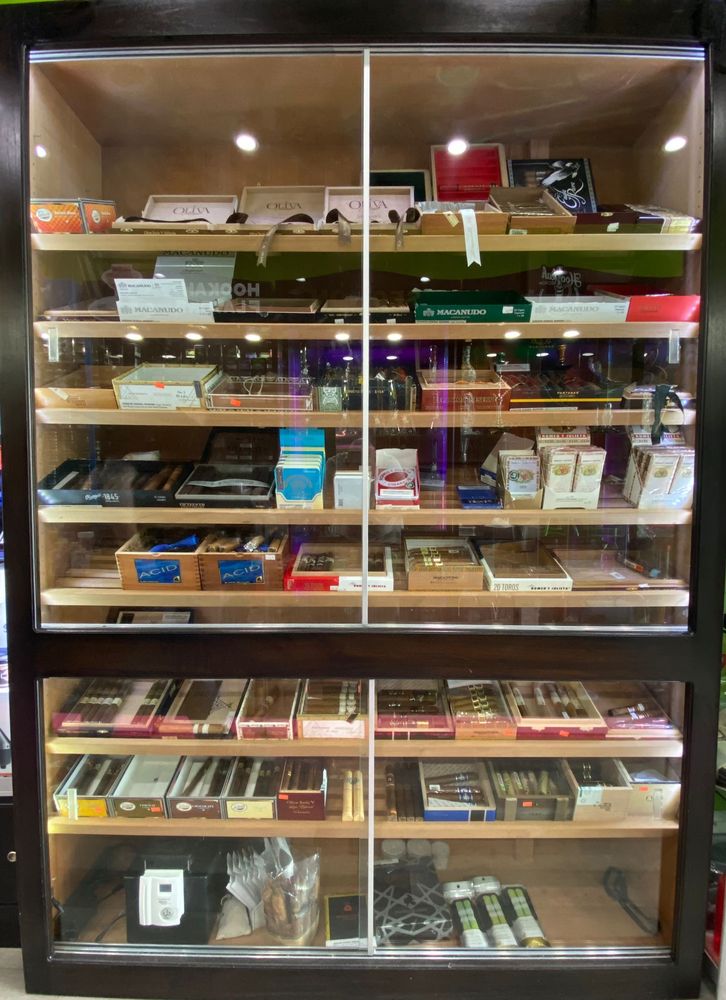 GALAXY SMOKE SHOP - Updated July 2024 - 23 Photos - 600 Tuckahoe Rd ...